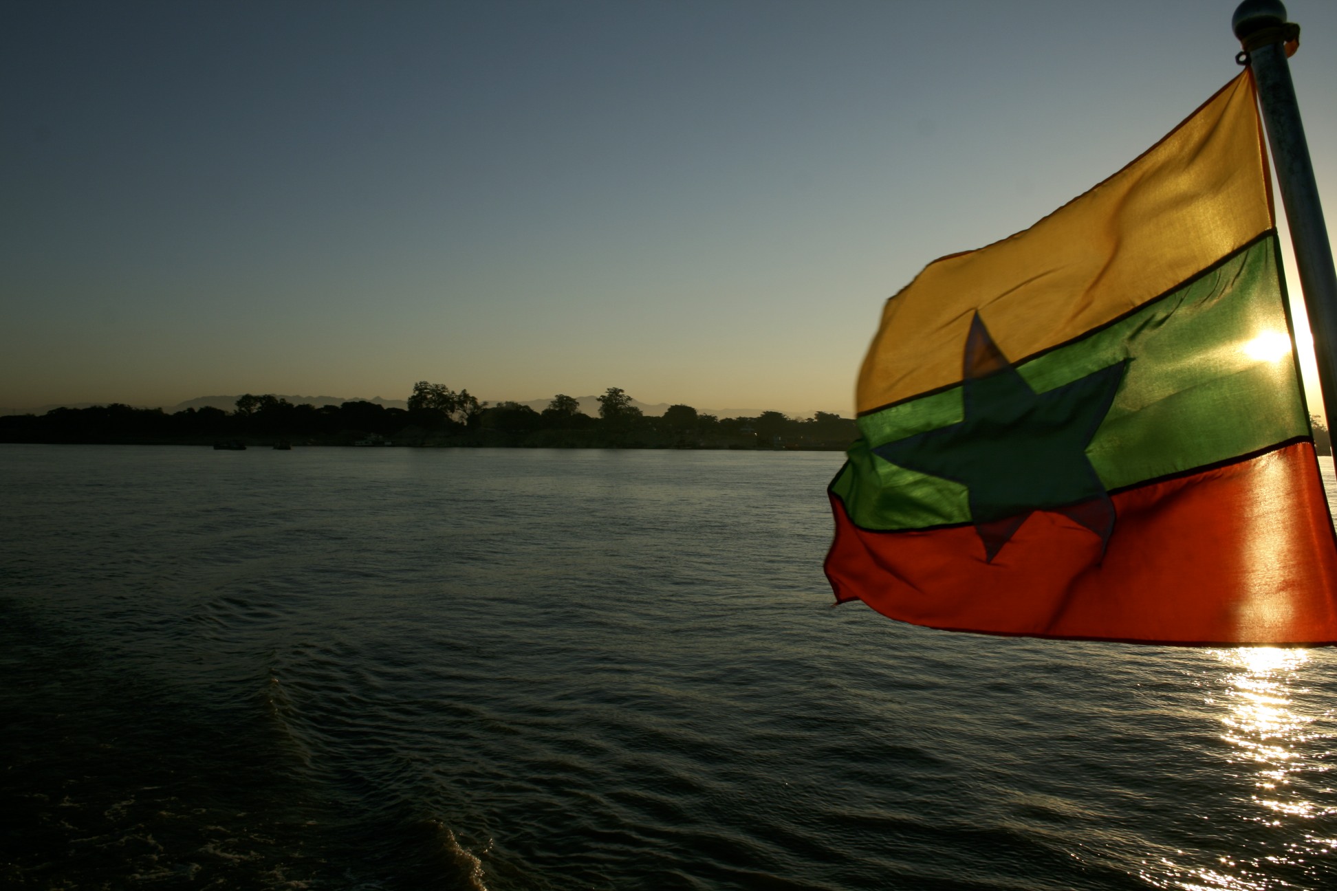 Mandalay to Bagan by Boat - Paper Crane Stories